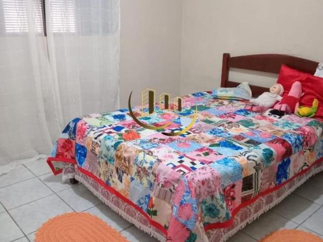 Chácara à venda em Limeira SP, 4 quartos, 3 salas, 3 banheiros, 4 vagas, 1500m². Aproveite!