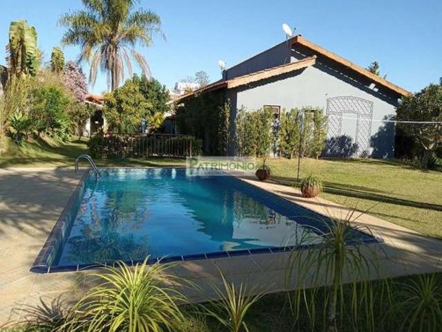 Chácara à Venda em Lindóia SP, Jardim Encostas do Lago: 5 Quartos, 5 Suítes, 2 Salas, 4 Vagas, 360m²