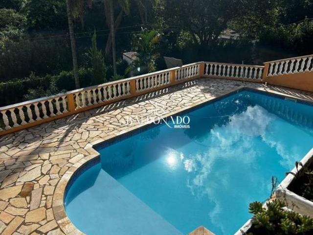 Chácara à Venda em Mairiporã SP 3 Casas Piscina Salão de festa