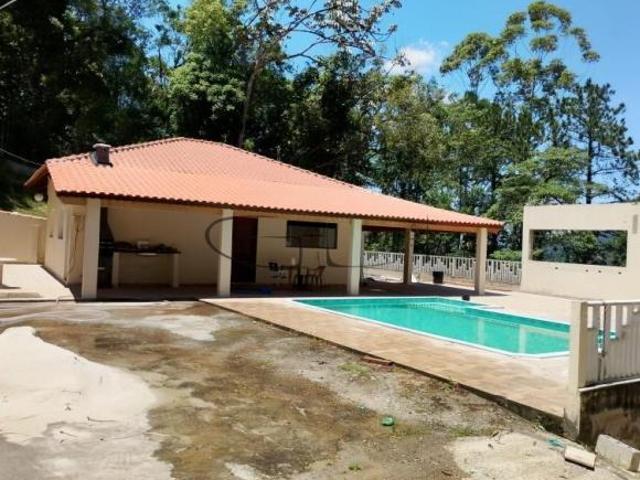 Chácara à venda em Mairiporã SP, bairro Invernada 210,00 m² de área privativa! Aproveite esta opor