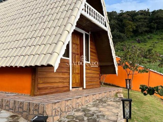 CHÁCARA À VENDA EM MUNHOZ MG, COM ÁREA TOTAL DE 1.200 M, PORTEIRA FECHADA