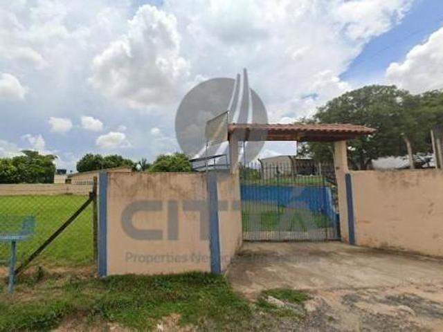 Chácara à venda no Núcleo Santa Izabel, próximo à Rodovia Bandeirantes em Campin