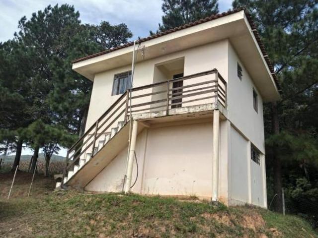 Chácara à venda em São José dos Pinhais com escritura e amplo terreno R$ 650 mil