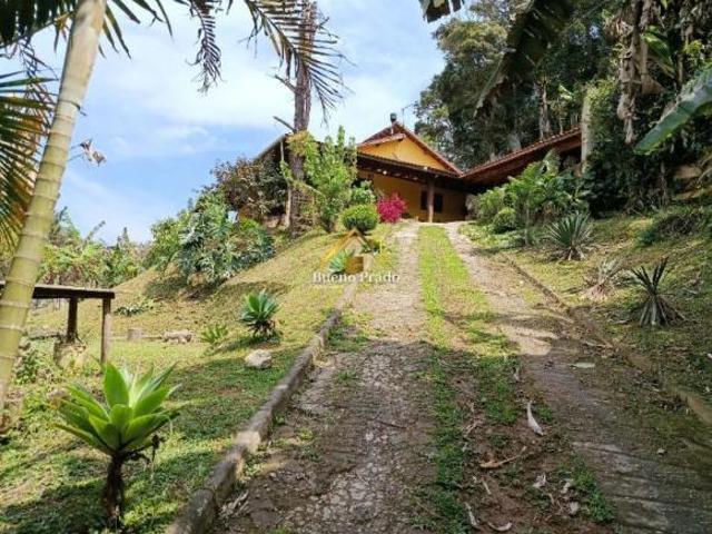 Chácara à venda em São Lourenço da Serra, com 3 quartos e 3.000,00 m² de área!