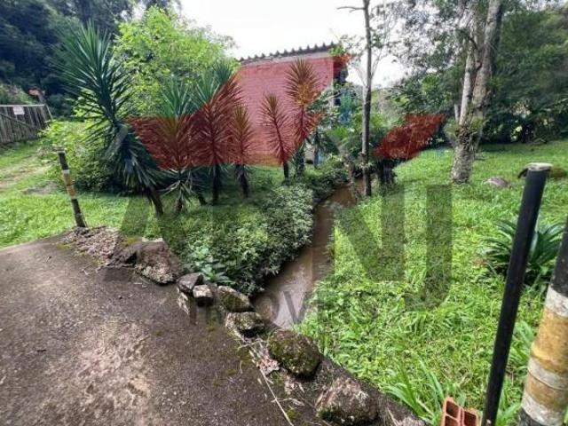 Chácara à venda em São Lourenço da Serra SP com riacho