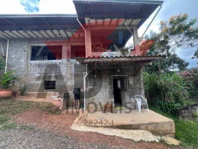 Chácara à Venda em São Lourenço da Serra SP: 1.900m² de área