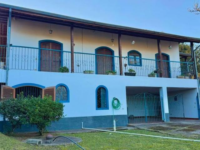 Chácara à venda em São Roque 2.500 m² de terreno