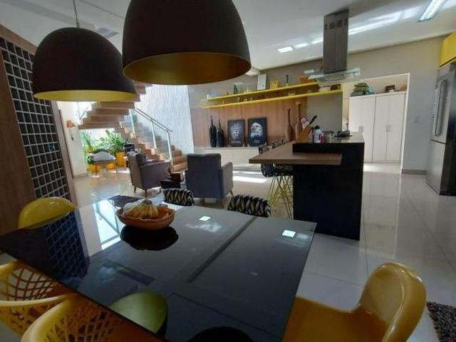 Chácara à Venda em Santa Bárbara d&apos Oeste 3 Suítes, 280m²