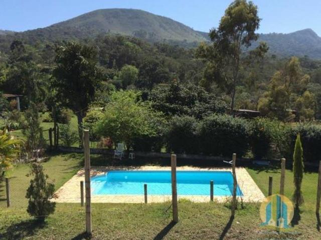 Chácara á Venda em Santana de Parnaíba SP