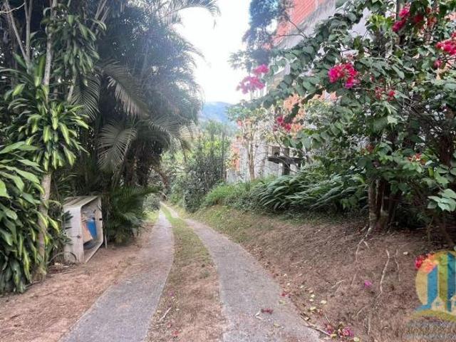 Chácara à venda em Santana de Parnaíba / SP