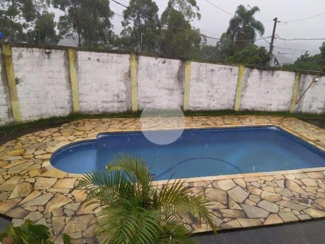 Chácara à venda em Santana de Parnaíba/SP