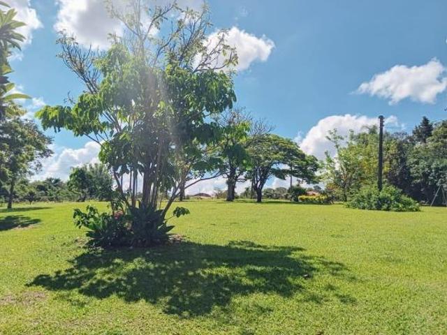 Chácara à venda em Porto Feliz SP, Zona Rural: 2 quartos, 1 sala, 2 banheiros, 2 vagas de garagem, 1