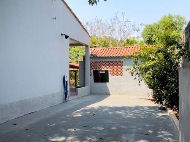 Chácara à Venda em Porto Ferreira: 3 Dormitórios por R$780 mil