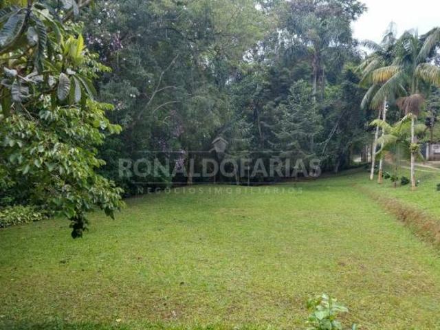 Chácara a venda em Parque Florestal com piscina salão de festas