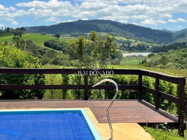 Chácara à Venda em Pedra Bela SP 2.032,00m com 5 quartos Piscina