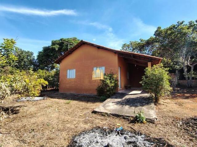 Chácara à Venda em Pedra Verde /Esmeraldas: 2.763m², Pomar e Poço Artesiano