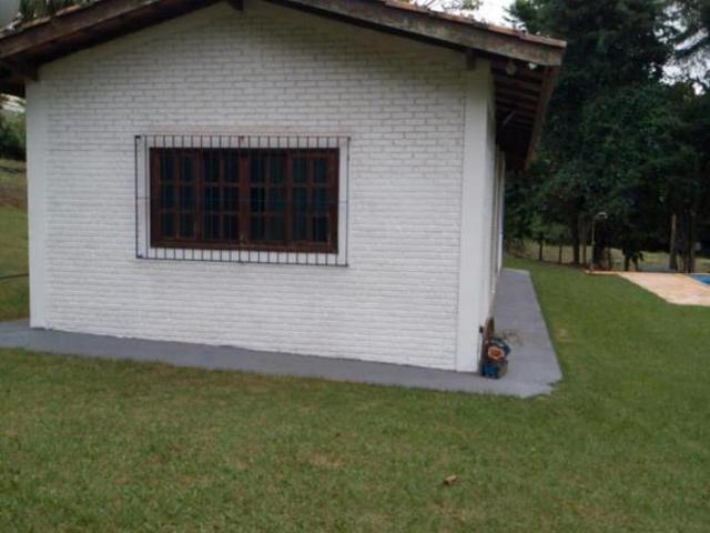 Chácara à venda em Pilar do Sul SP, bairro Zona Rural: 2 quartos, 1 sala, 1 banheiro, 3 vagas de gar