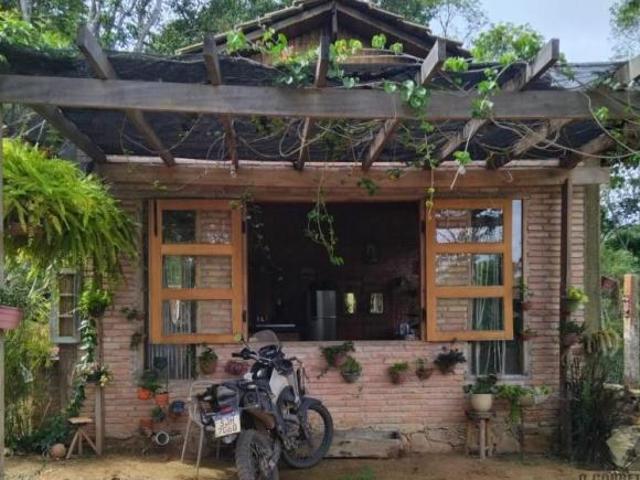 Chácara à venda em Roças Novas MG: 1 quarto, 1 sala, 1 banheiro, 5 vagas de garagem e 30,00 m² de ár