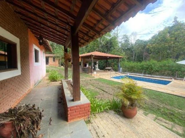 Chácara à venda em Taiaçupeba, Mogi das Cruzes SP: 5 quartos, 3 salas, 4 banheiros, 10 vagas de gara