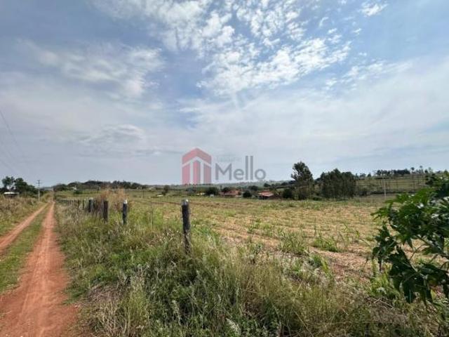 Chácara à venda em Umuarama PR, bairro Estrada Jaborandi, com 20.000m² de área!