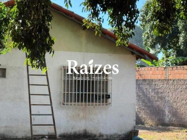 Chácara à venda em Uberlândia 5.000 m², 2 quartos, 1 suíte e 4 vagas