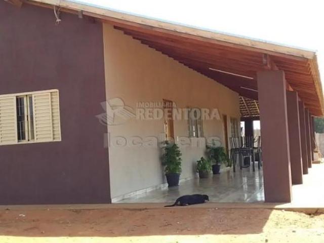 Chácara à Venda em Valentim Gentil/SP