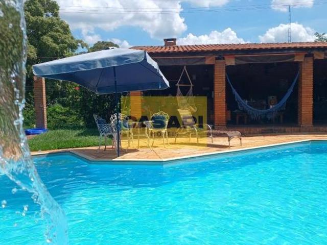 Chácara á venda, no condomínio Vitassay em Boituva/SP com ampla piscina, área go