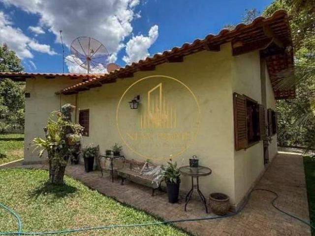 Chácara á venda no Condomínio Recanto do Lago Itaúna/MG