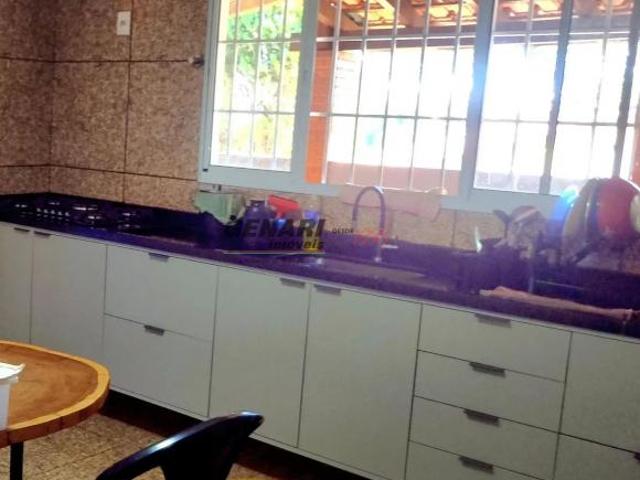 Chácara à venda no Altos da Bela Vista com 3 Suítes e Piscina