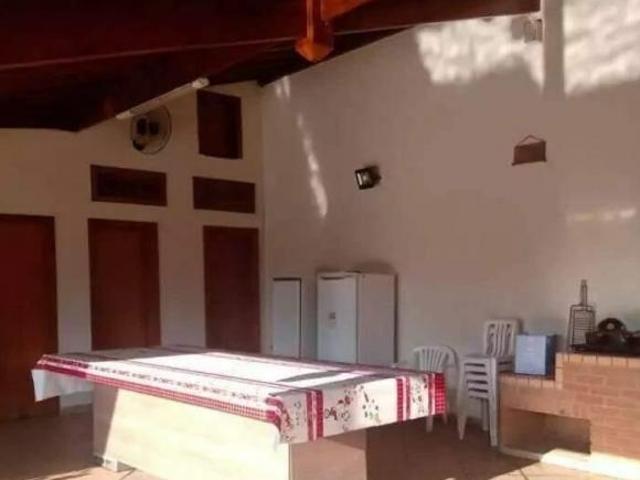 Chácara à venda no Bairro Acapulco em Nova Odessa com 2 quartos 1 suíte e área de lazer completa