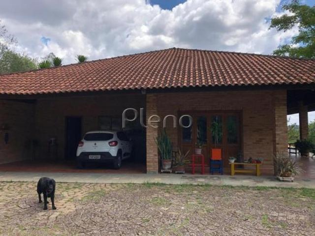 Chácara à Venda no Bairro Cachoeira em Vinhedo/SP