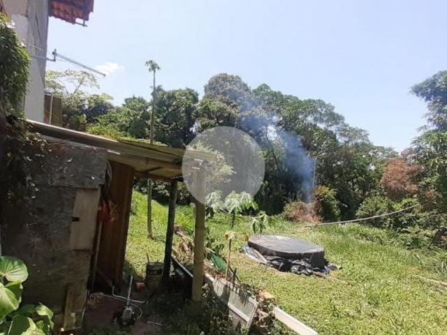 Chácara à venda no bairro Jardim Frediani em Santana de Parnaíba/SP