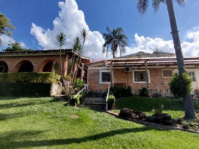 CHÁCARA À VENDA NO GUACURI COM 3 CASAS EM ITUPEVA / SP