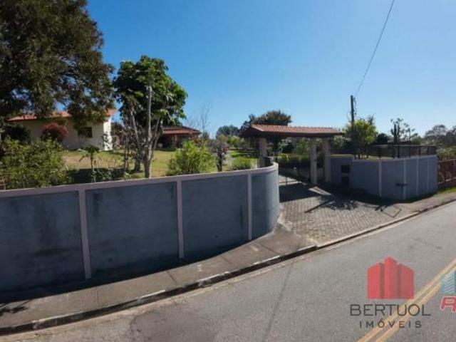 Chacara a venda no pinheirinho em Vinhedo/SP