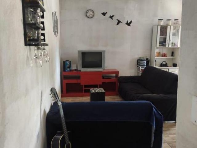 Chácara à venda no Residencial Vale das Cachoeiras – Vista incrível para o lago!