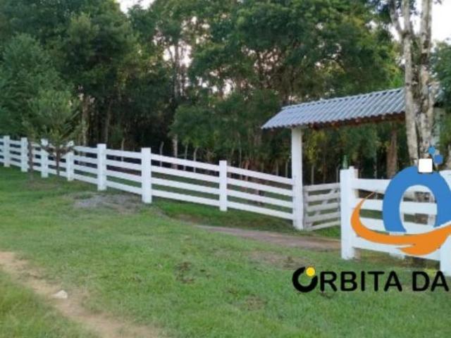 Chácara à venda no Taquari, Campina Grande do Sul PR: 110,00 m² de pura tranquilidade!