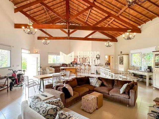 Chácara à Venda no Vale das Laranjeiras, 5 Quartos, 4920m² de Terreno