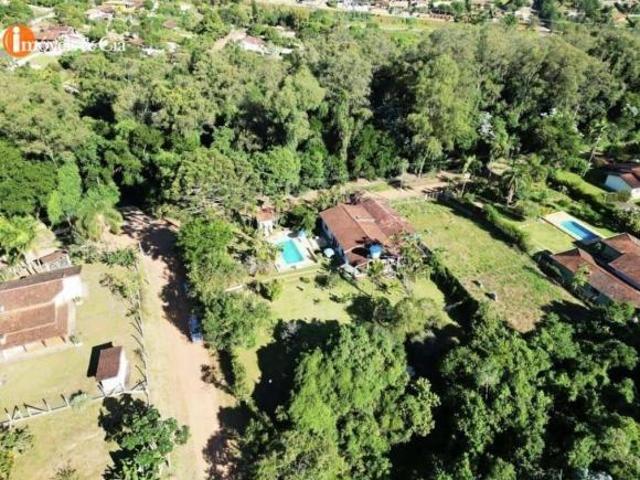 Chácara à Venda no Vale do Atibaia II – Piracaia/SP | Lazer Completo, 2 Casas e Muito Contato com a