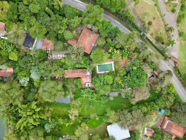 Chácara à Venda na Serra da Cantareira, a 7km do Centro de Mairiporã!