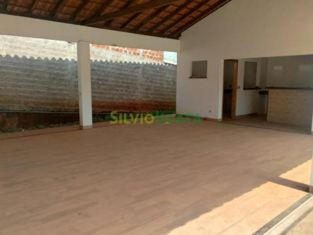 Chácara à venda por R$ 1.300.000,00 na Vila Morangueira, Maringá PR