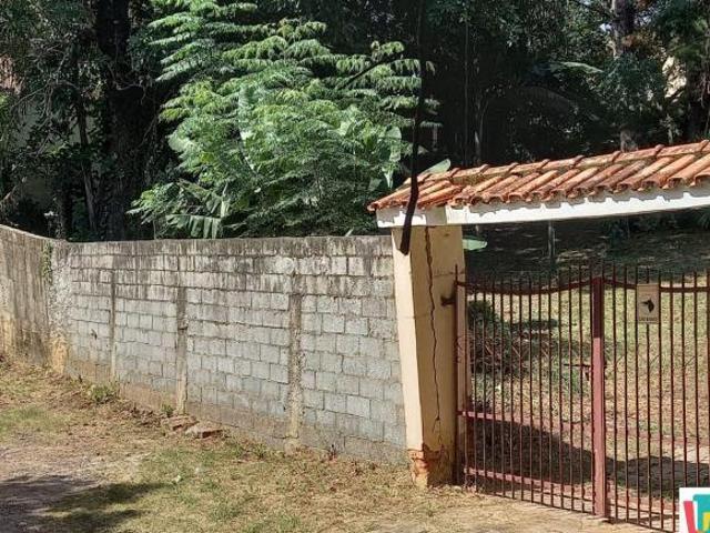 CHÁCARA À VENDA PRÓXIMO AO AEROPORTO DE JUNDIAÍ!