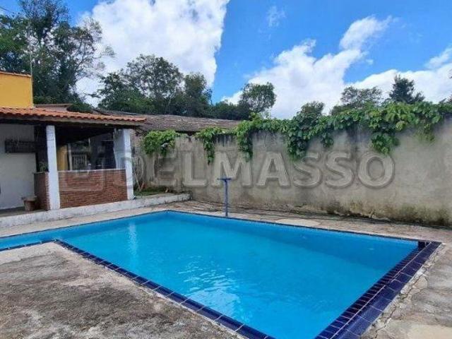 Chácara aconchegante com localização privilegiada!