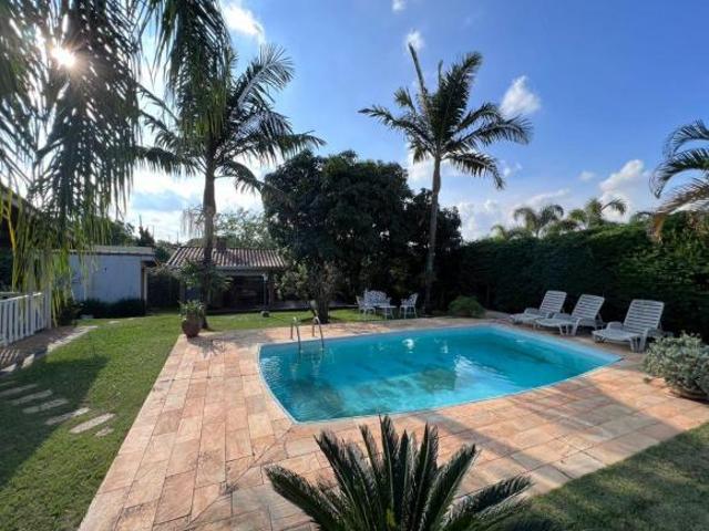 Chácara Aconchegante com Pomar e Comodidades Modernas no Terras de Itaici