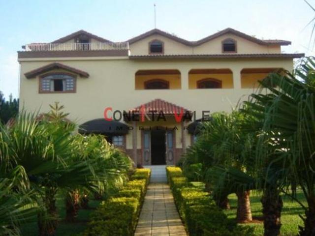 Chácara Alto Padrão com casa principal e casa de hóspedes à venda, 9339 m² por R$ Veraneio Irajá