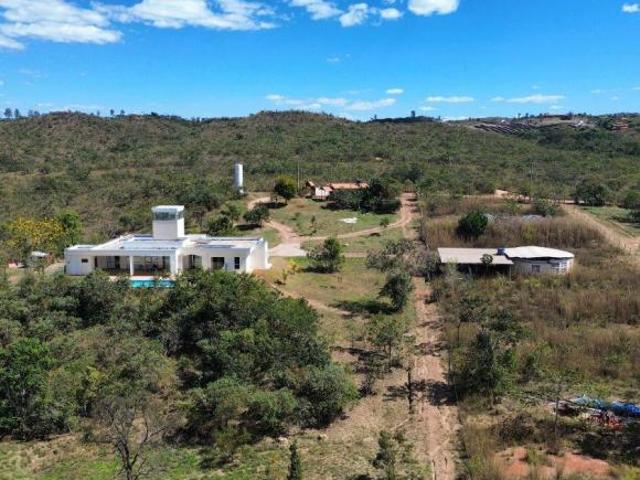 CHÁCARA ALTIPLANO LESTE, CASA MODERNA, ÁREA DE LAZER, COM MARGEM DE RIO