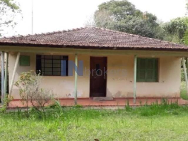 Chácara ampla a venda com 6 dorm excelente topografia, córrego, no bairro Caxambu, Jundiaí/SP