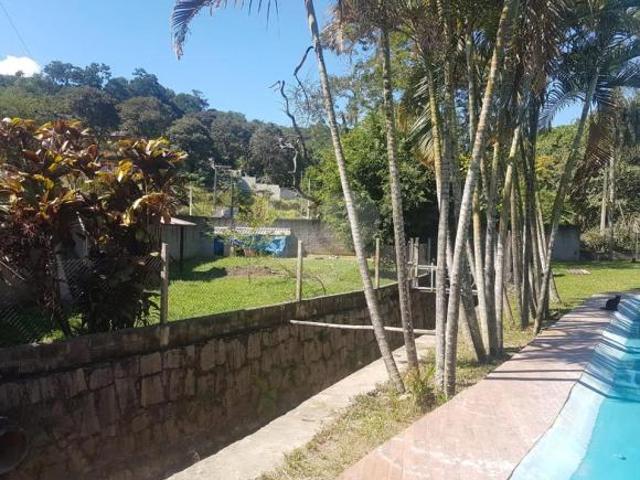 Chácara à venda com 5 quartos, sendo 1 suíte, em Jardim Das Cerejeiras, Arujá