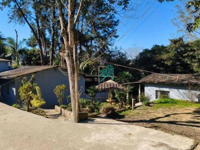 Chácara bem distribuído com 2593m² de terreno são 2 lotes com 2 residências dentro da propriedade, à