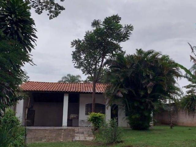 Chácara bem localizada no Bairro Jardim Pellizari, próximo a comércios e fácil e rápído acesso a Rod