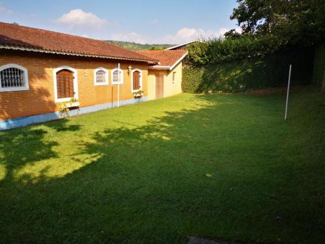 Chácara C 4 suites, terreno 2.240m.com piscina e lago de peixes